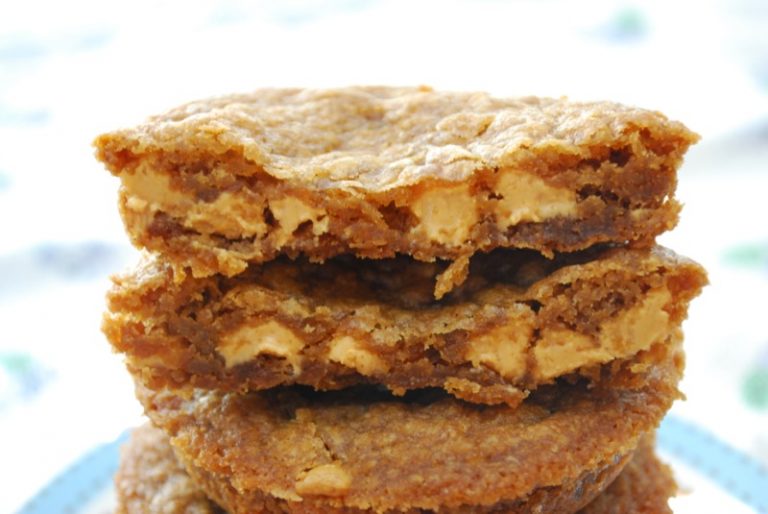 Deep Dish Biscoff Peanut Butter Chip Cookies | The Domestic Rebel